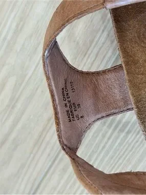Taos Footwear | Shoes | Taos Footwear Womens Tan Leather Tstrap ...